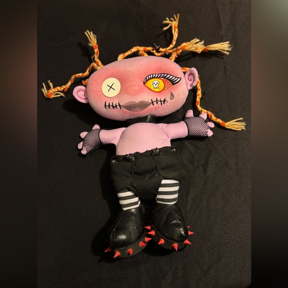 kinder goths | Toys | Arachnia Bleeding Edge Kinder Goths Spider Girl ...